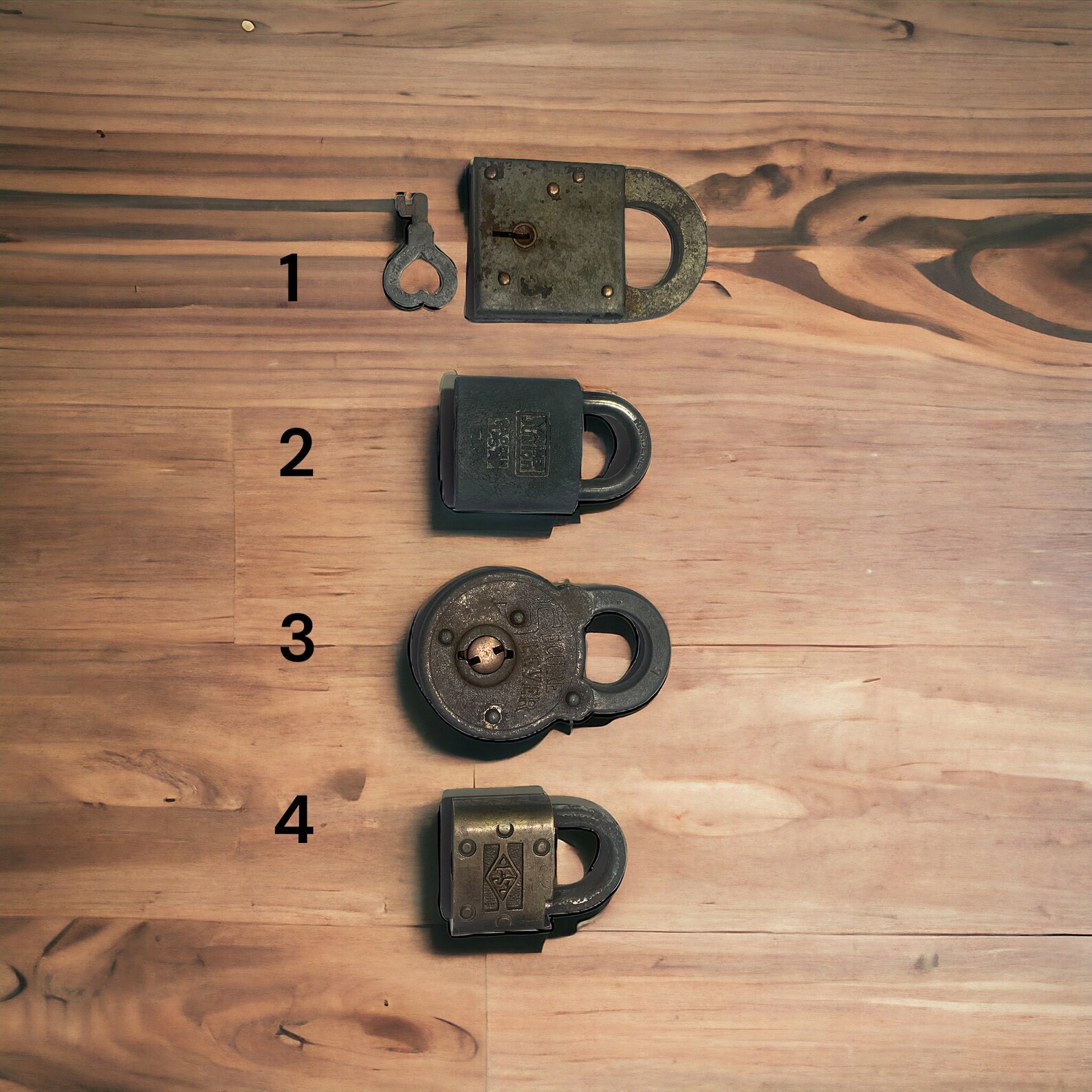 Vintage Padlocks, Antique Style Iron Heart Lock and Keys Old Iron Heart ...