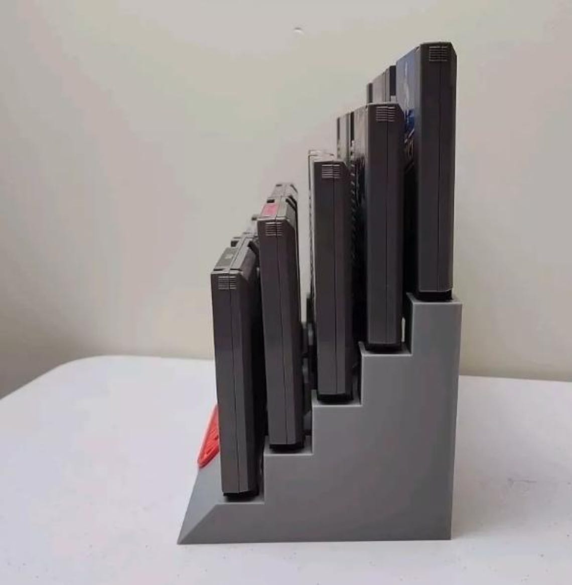 Nintendo NES 10 Cartridge Display Stand, 3D Printed - Etsy