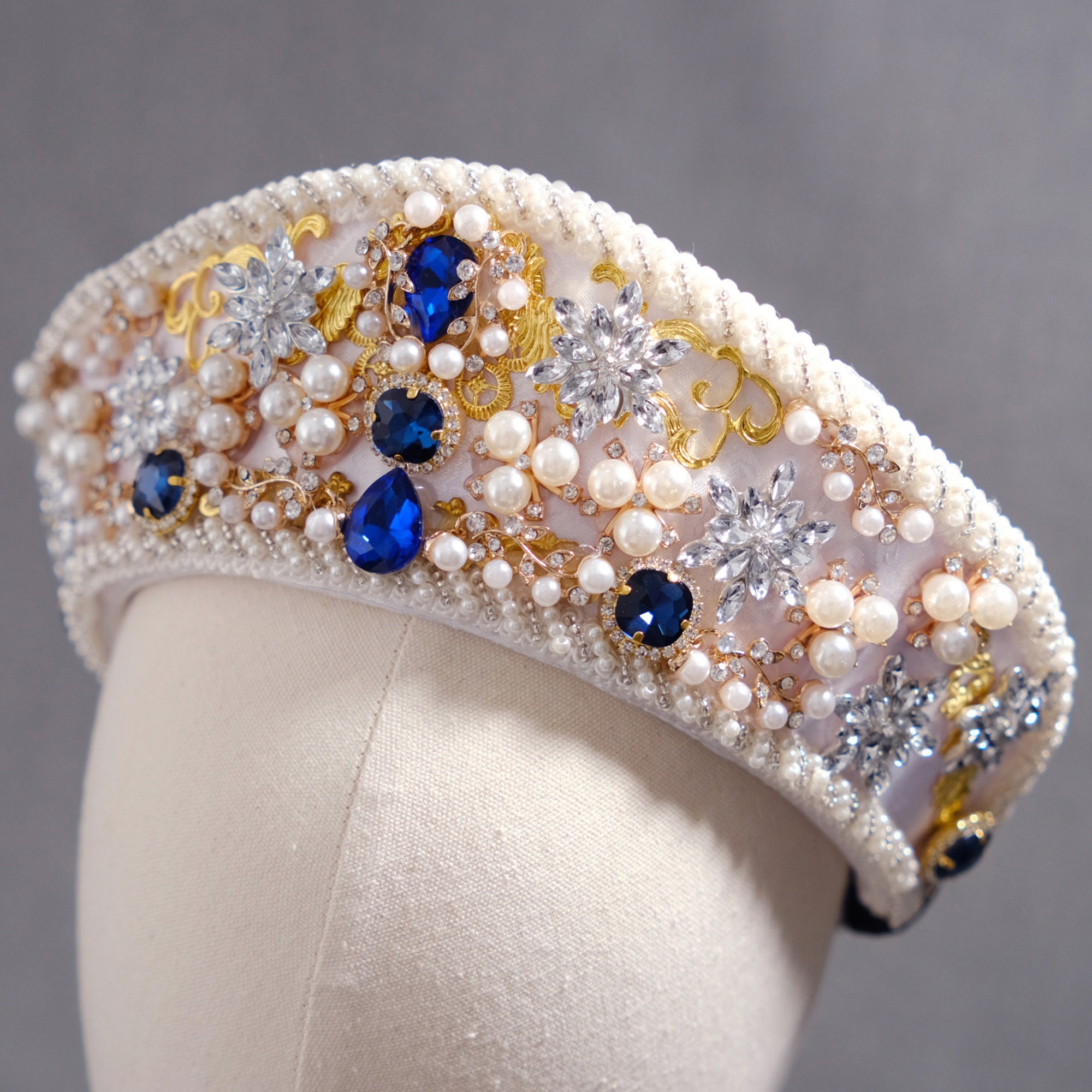Lolita Tudor Crown White Blue Tiara Imperial Religious Queen Emperor ...