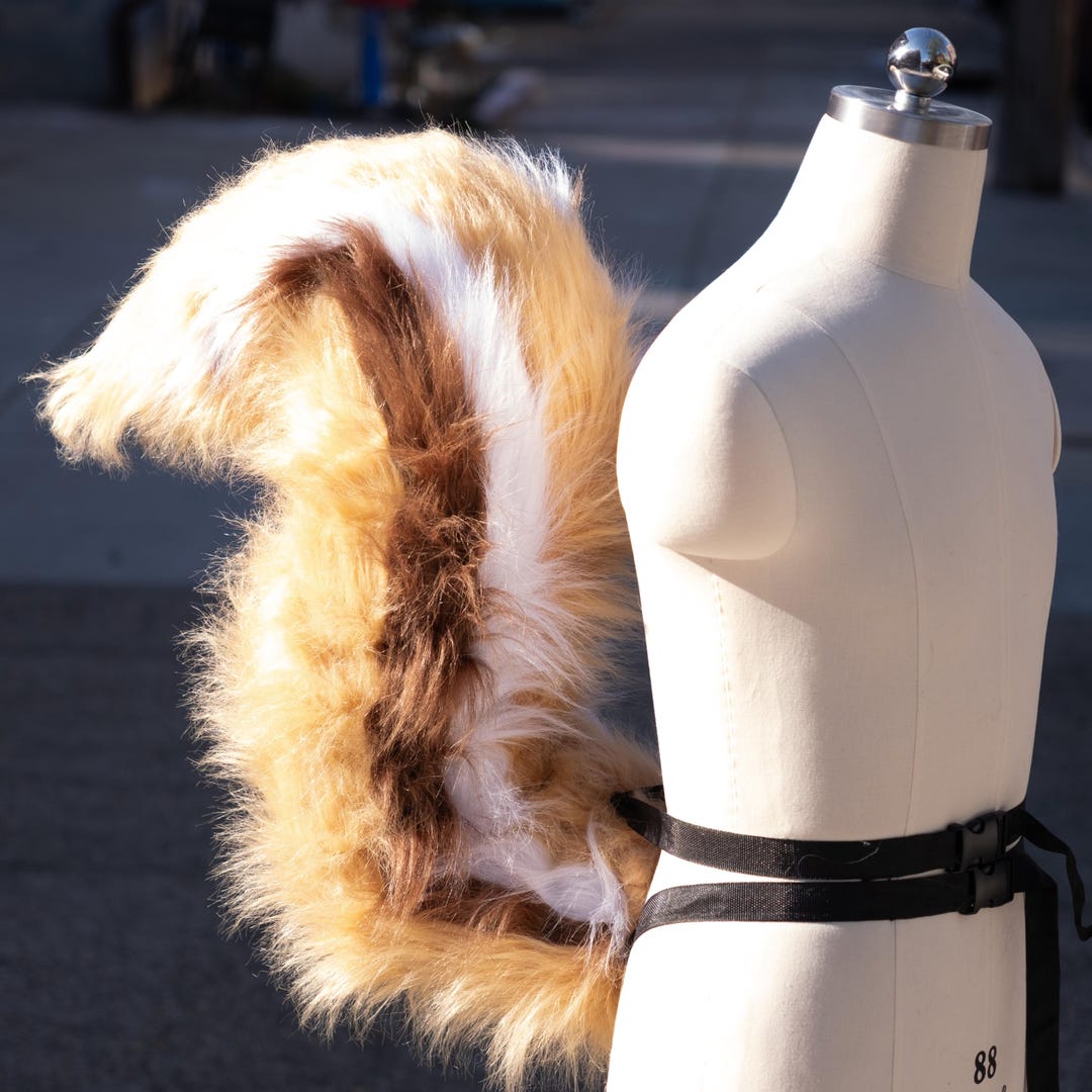 Big Squirrel Tail, 48 In, Brown and Yellow, Stripped Squirrel Tail ...