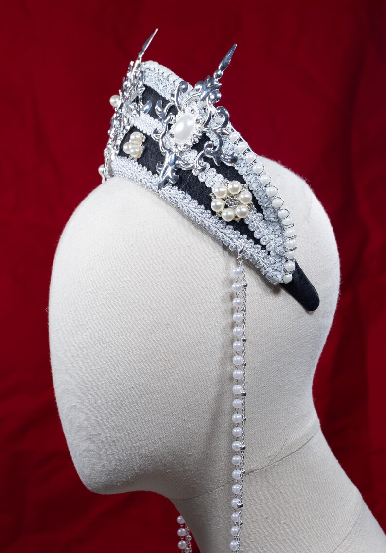 Tudor Crown, White and Black, Baroque Imperial Religious Queen Emperor ...