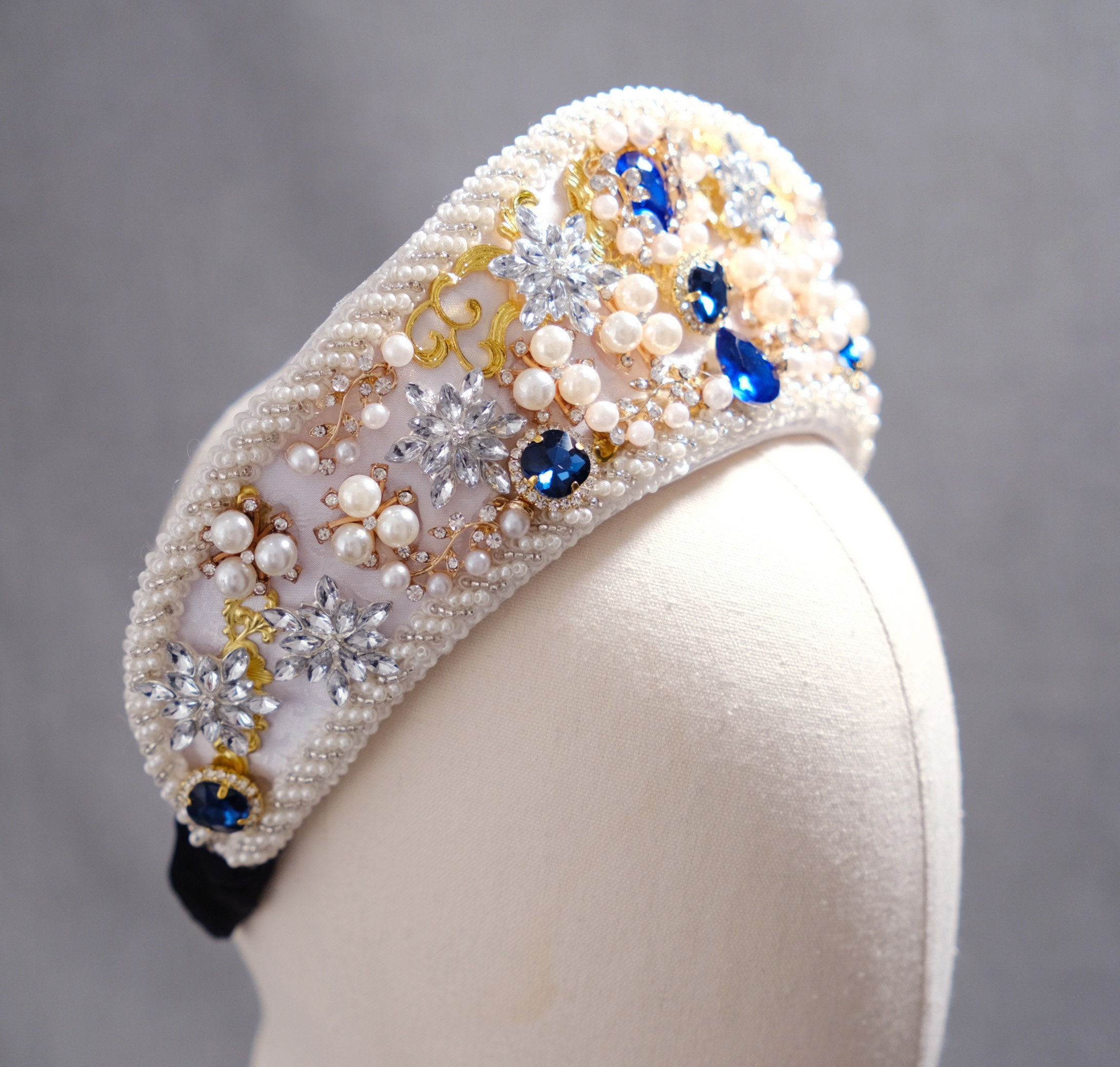 Lolita Tudor Crown White Blue Tiara Imperial Religious Queen Emperor ...