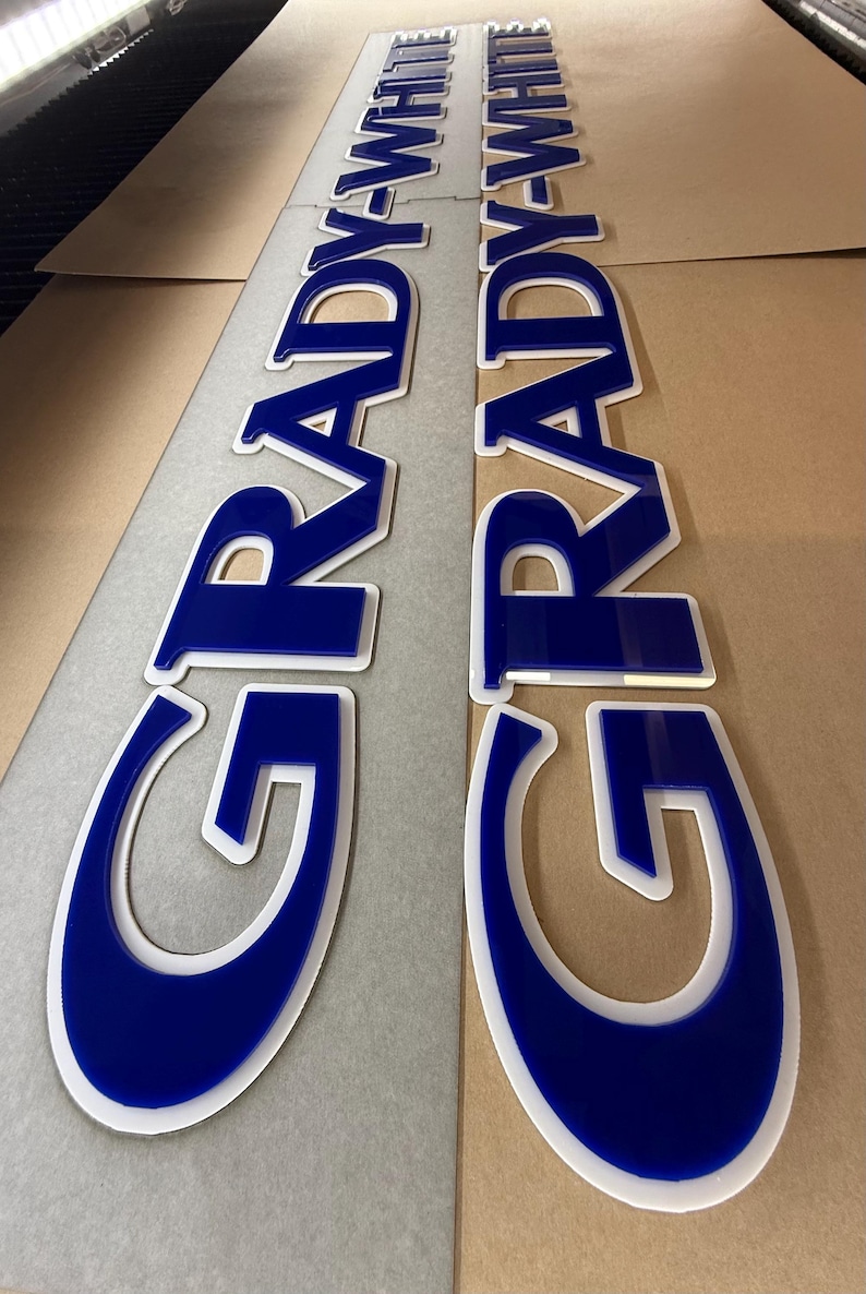 3D Raised Marine “GRADY-WHITE” 42.375”L X 3.4”H Modern Boat Logo Decal ...