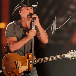 Tim Mcgraw Signed 8x10 Photo With COA - Etsy
