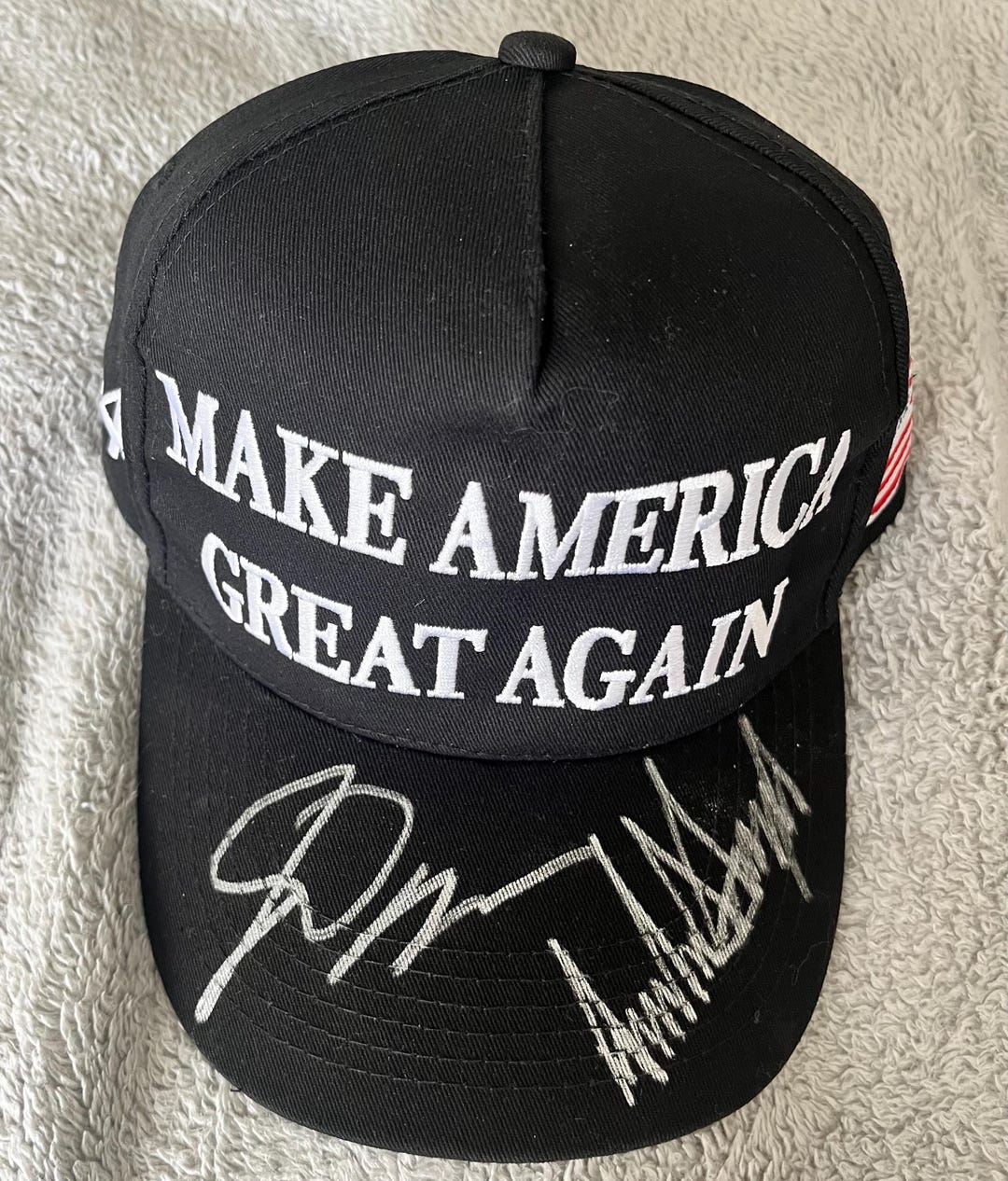 Donald Trump and JD Vance Signed MAGA Hat With COA Card and Hologram - Etsy