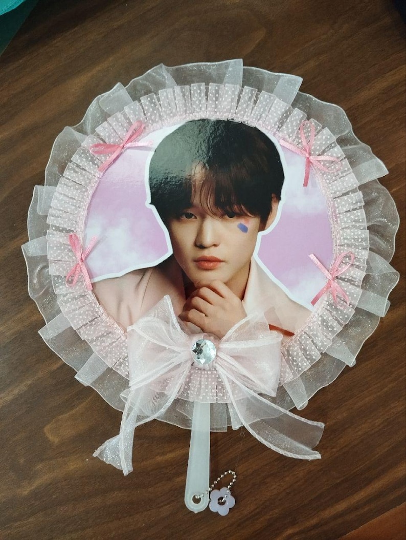 Custom Picket KPOP JPOP Handfan Art Carton - Etsy