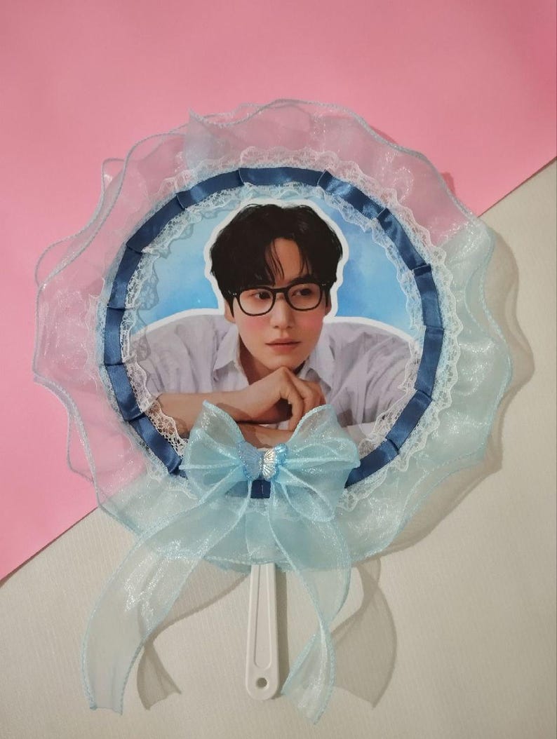 Custom Picket KPOP JPOP Handfan Art Carton - Etsy