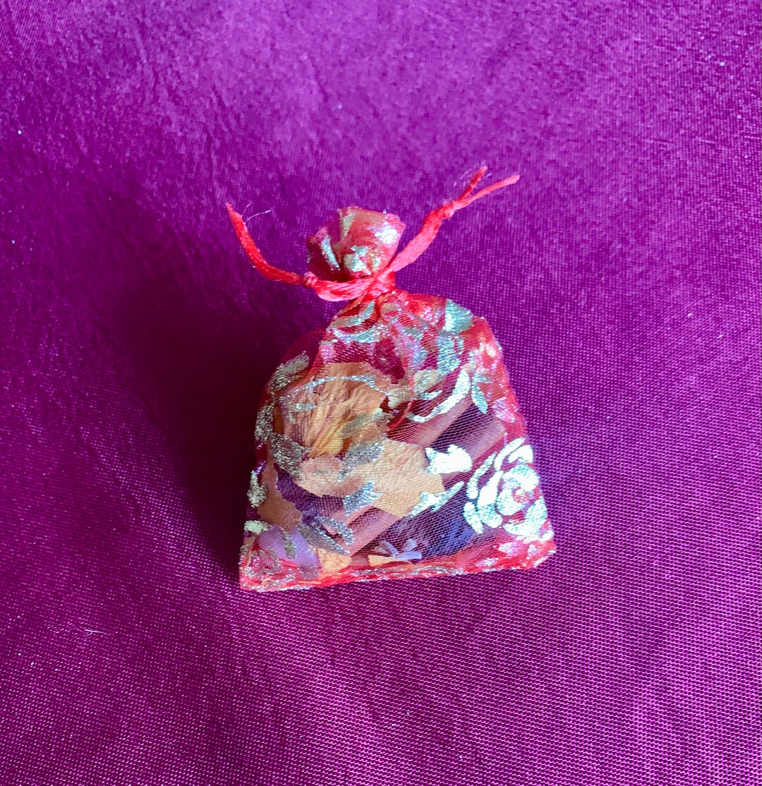 Find Me Love Sachet - Etsy