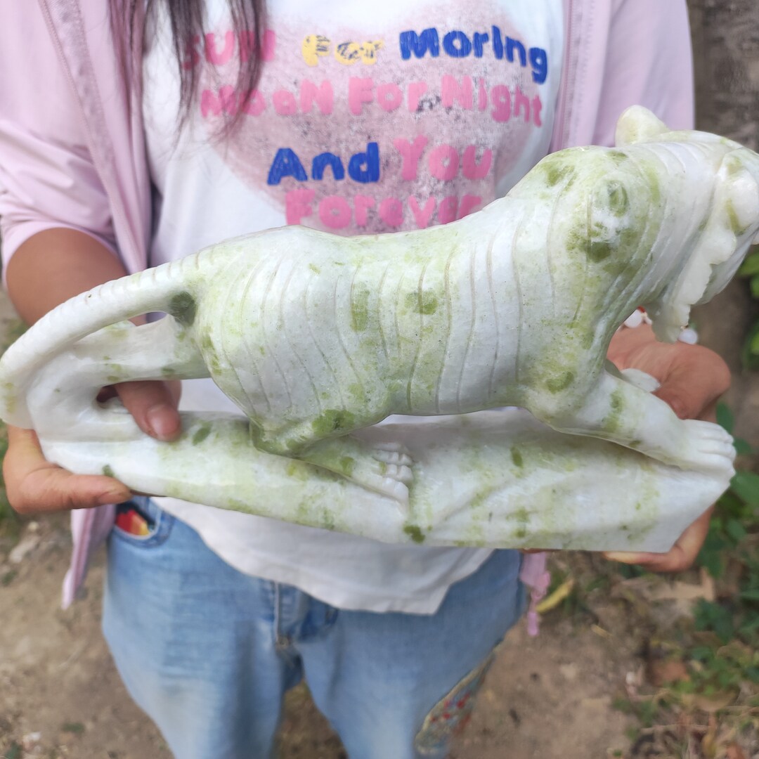Genuine Nephrite Jade Tiger Figurine,crystal Shelled Tiger Statue ...