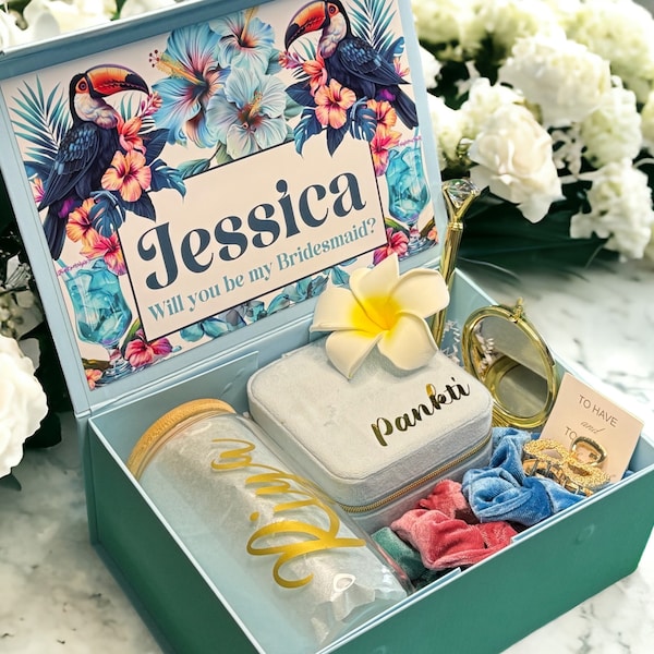 Tropical Gift Box - 60+ Gift Ideas for 2024