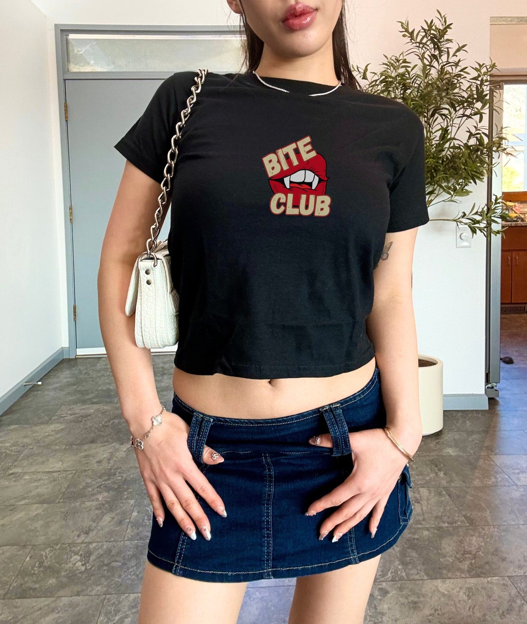 Y2K Fang Baby Tee, Women's Fitted Graphic T-shirt, Downtown Girl Retro ...