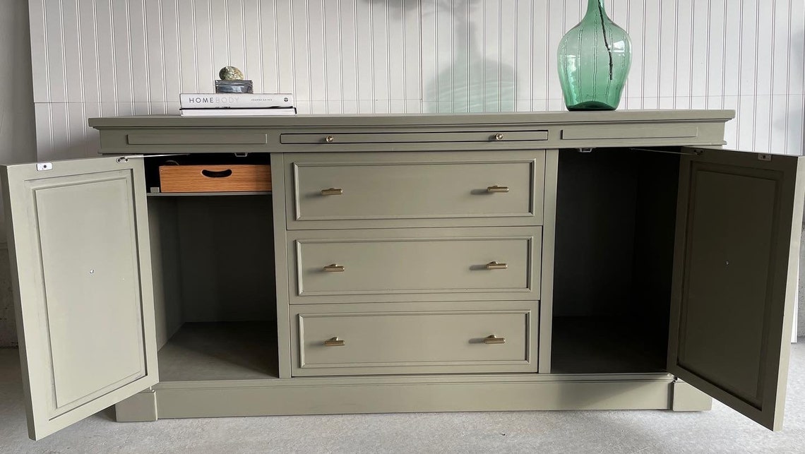 SOLD*** Drexel Buffet/console Table 3 Drawers With Pullout Serving Tray ...