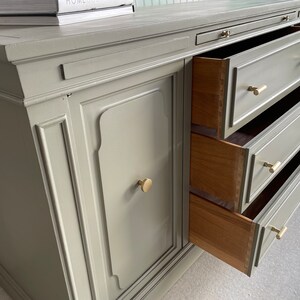 SOLD*** Drexel Buffet/console Table 3 Drawers With Pullout Serving Tray ...