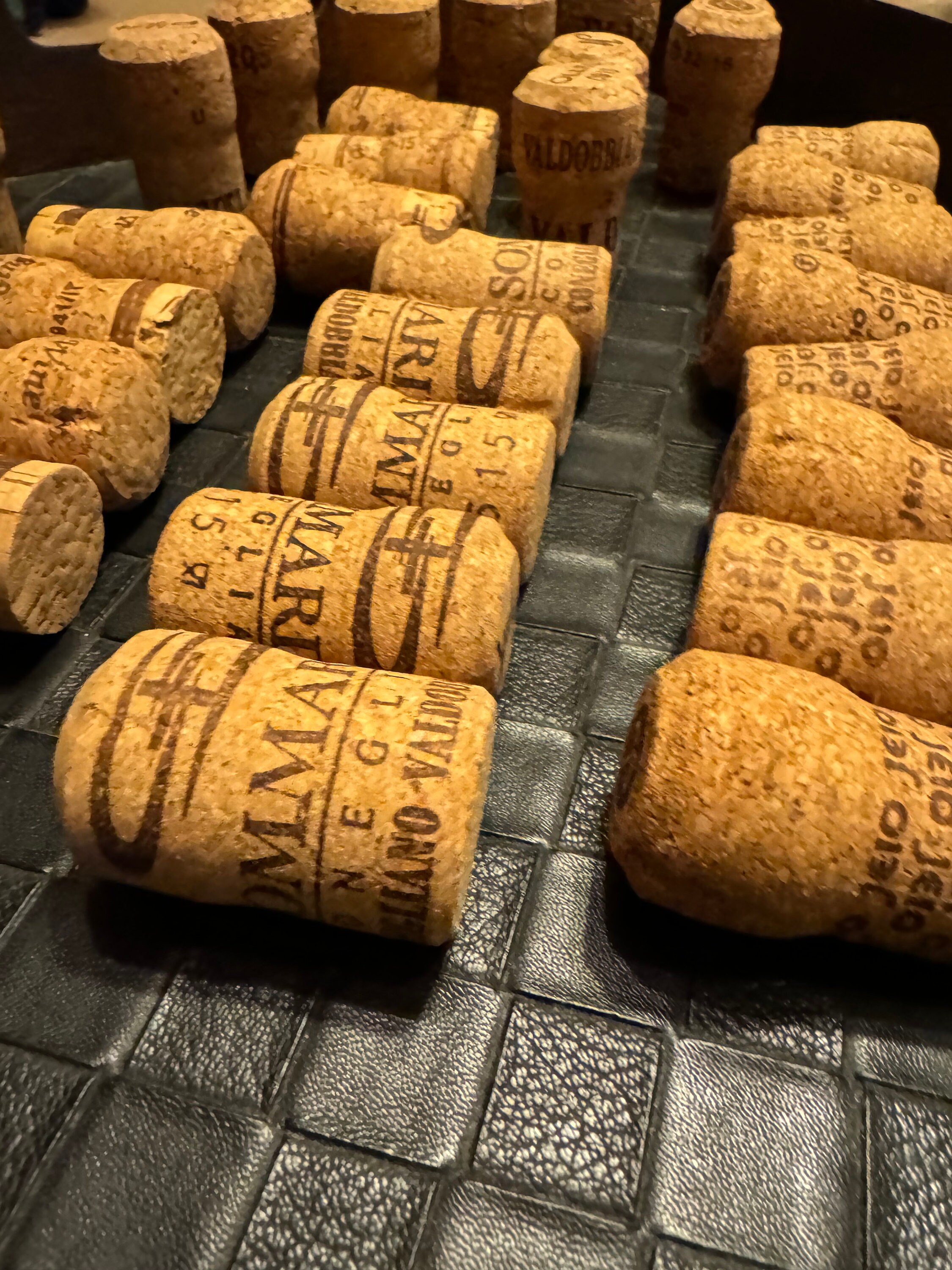 Champagne Corks pack of 50 - Etsy