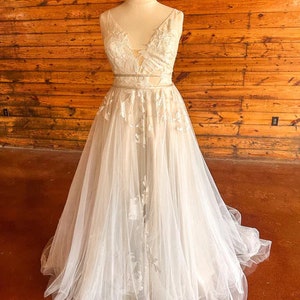 Allison Wedding Dress - Etsy