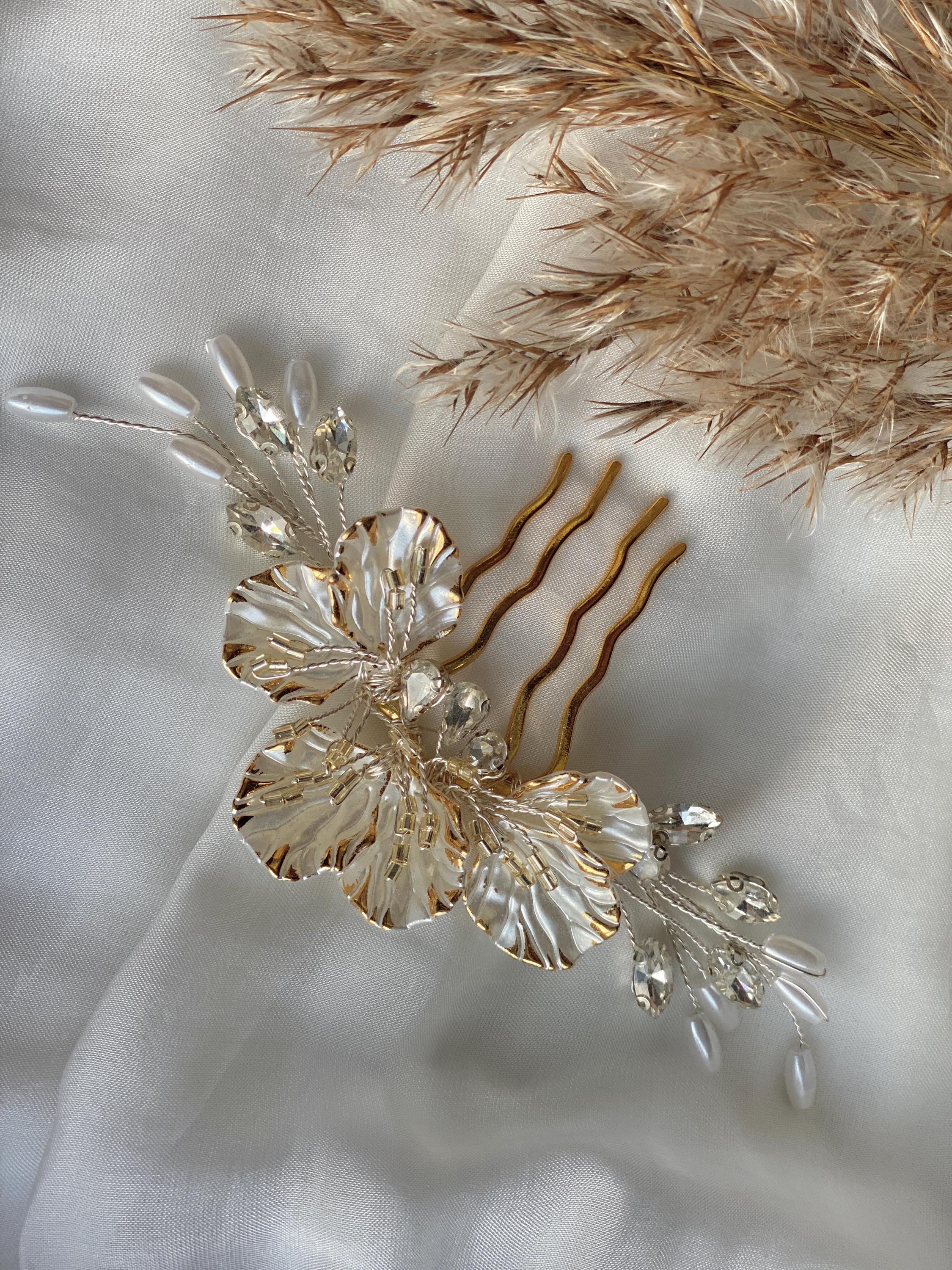 Bridal Gold Hair Comb: Pearl, Crystal, and Floral Wedding Hair ...