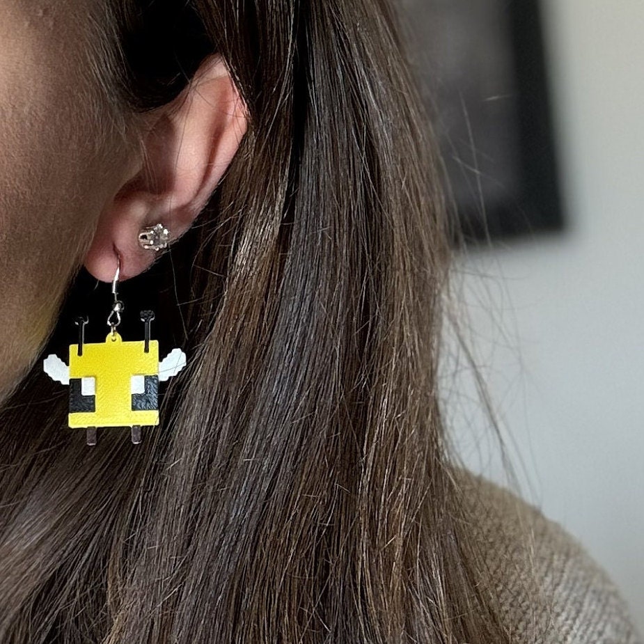 Pixel Minecraft Bee Nintendo Switch Charm Dust Plug Hypoallergenic ...