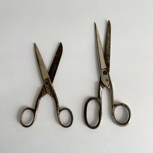 Set of 4 Vintage Scissors/ Old Sewing Scissors/ Craft Workshop ...