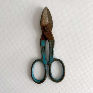 Set of 4 Vintage Scissors/ Old Sewing Scissors/ Craft Workshop ...