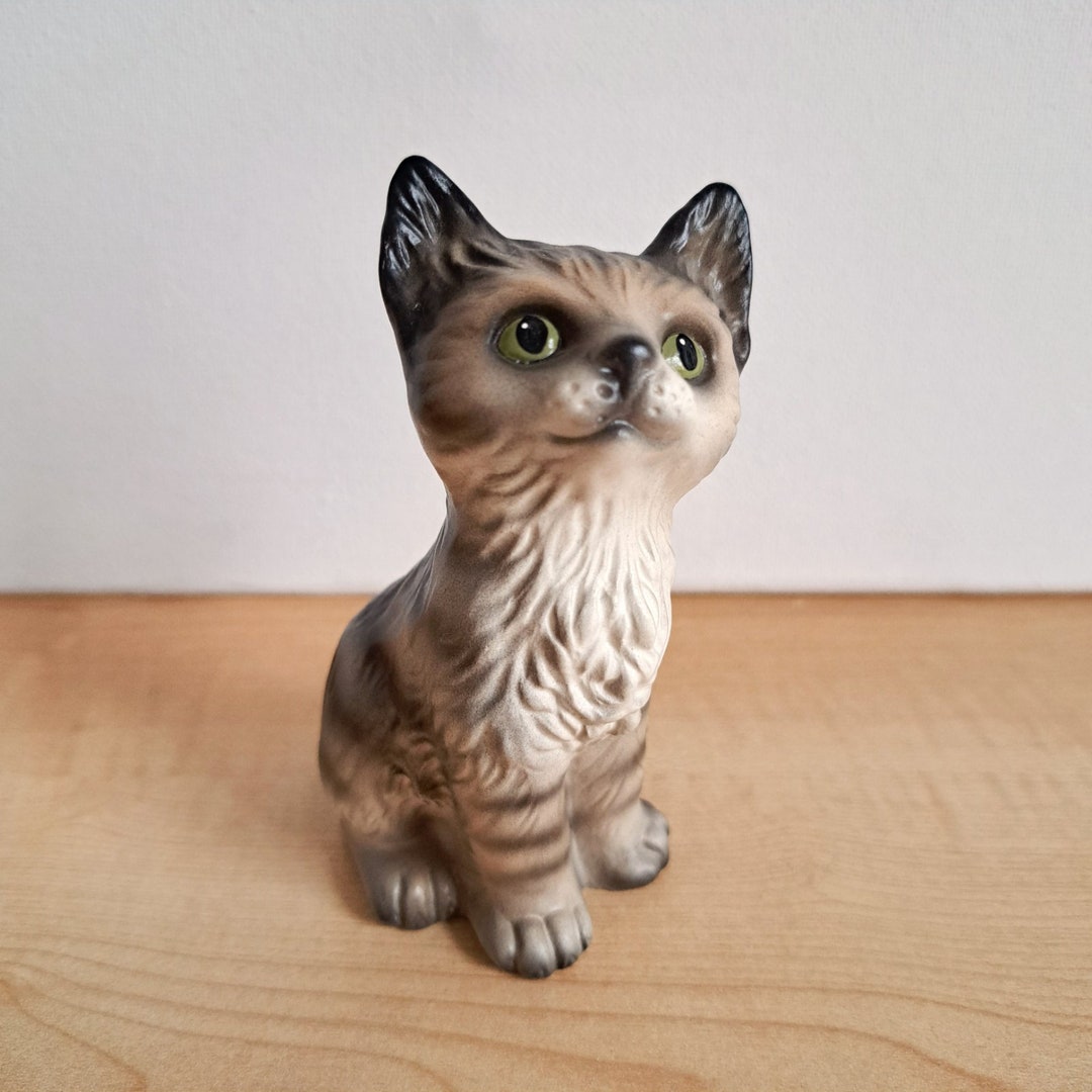 GOEBEL Cat Figurine / West Germany / Hand Painted Cat Figurine ...