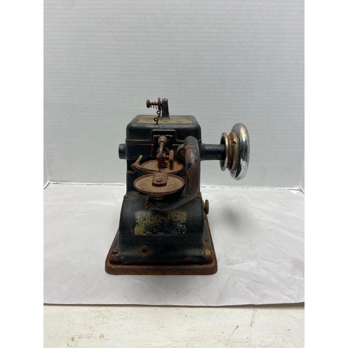 Antique Vintage Shoe Repair Sewing Machine With Rusted Patina ...