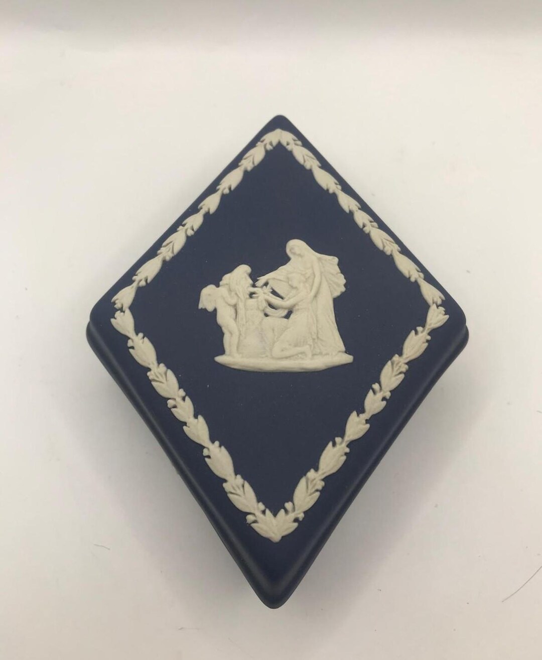 Vintage Wedgwood Jasperware Trinket Box – Portland Blue Diamond Dresser ...