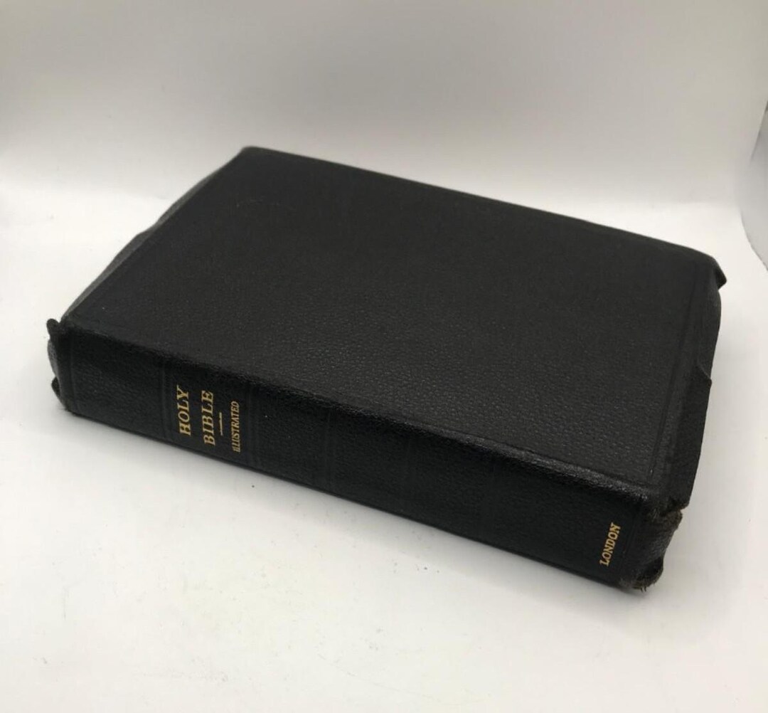 1934 Illustrated Holy Bible – Black Moroccan Leather, Full Yapp Binding ...