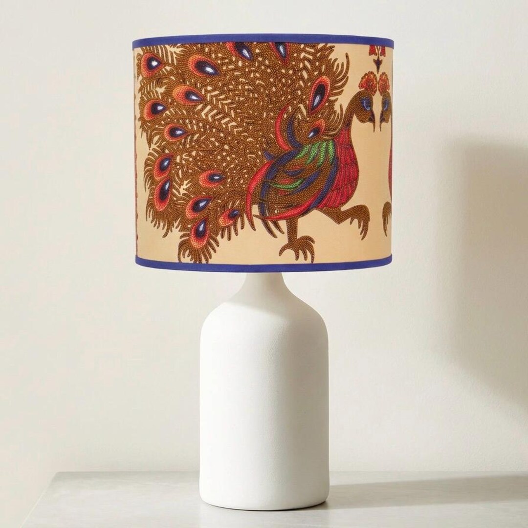 Abajur artesanal em tecido africano – Luminária de mesa com estampa de ...