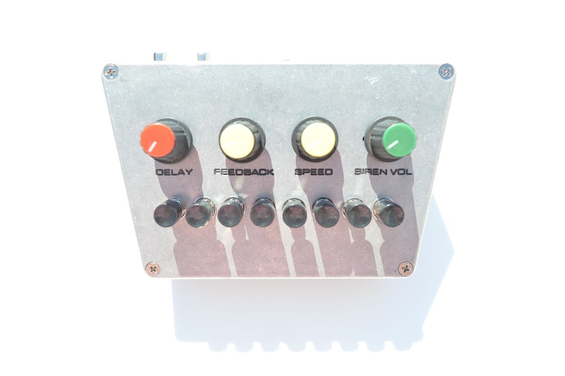 Dub Siren. Guns, Bombs Lazers. Lickshot With Echo. GS1 Rigsmith - Etsy