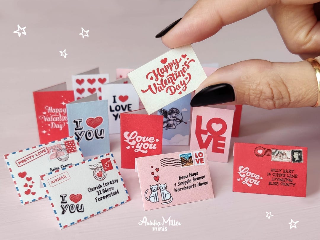 12 Miniature Valentine's Day Cards With Envelopes and 1 Garland ...
