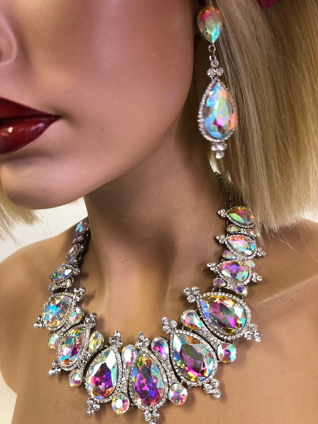 Rainbow Diamond Necklace Set | Windsor Palace Queen's Jewelry ...