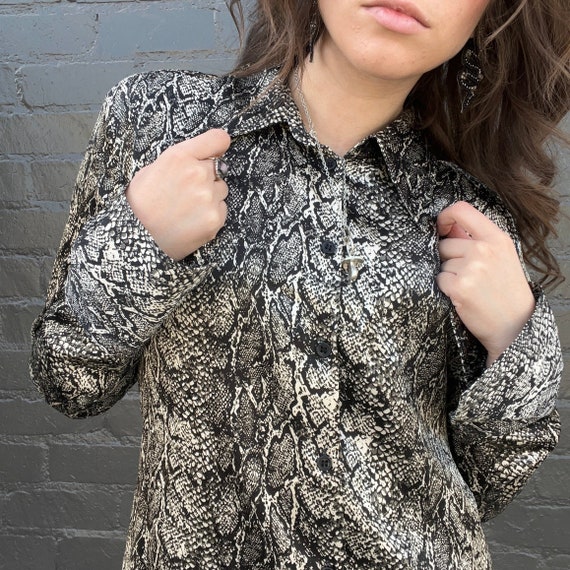 Silky Serpent Blouse - Gem