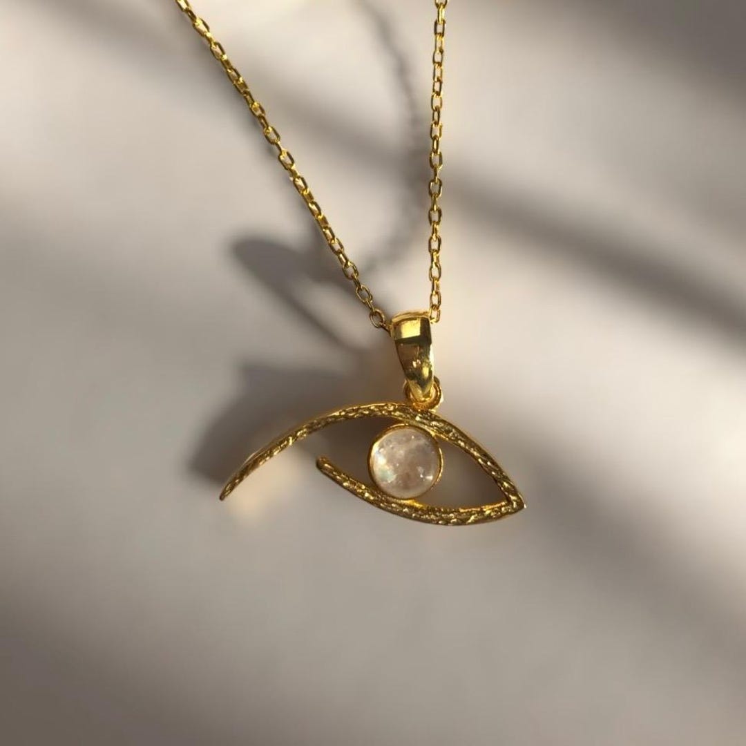 Silver Moonstone Eye Pendant Necklace: Minimalist Gemstone Jewelry - Etsy