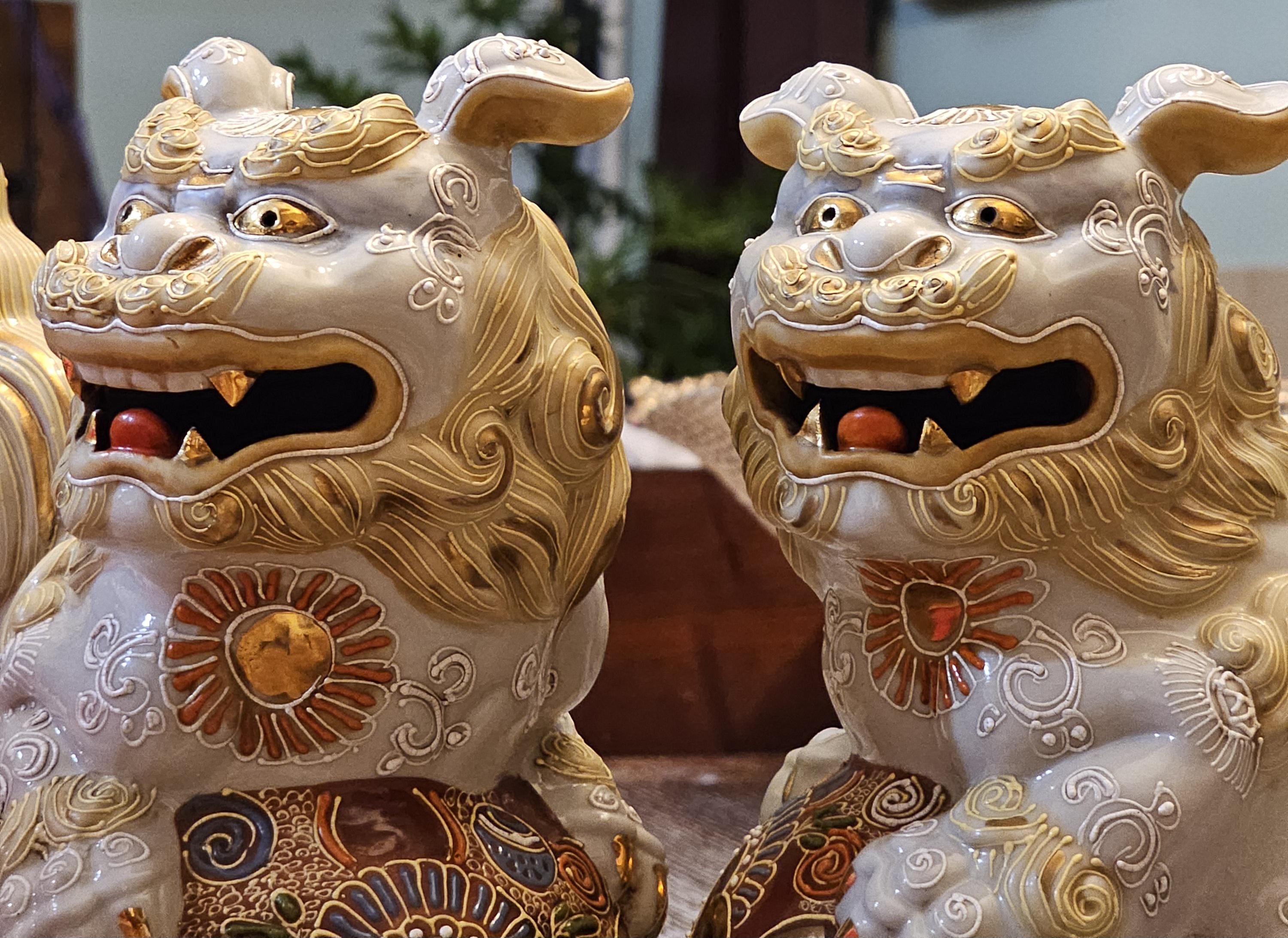 Guardian Lions, Also Known as Komainu, Shishi, or Foo Dogs.japanese ...