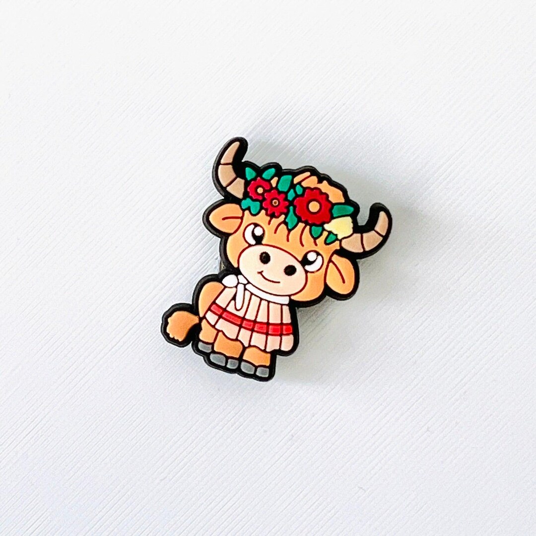 Highland Cow With Flower Crown Shoe Charm | Croc Charms for Clogs ...