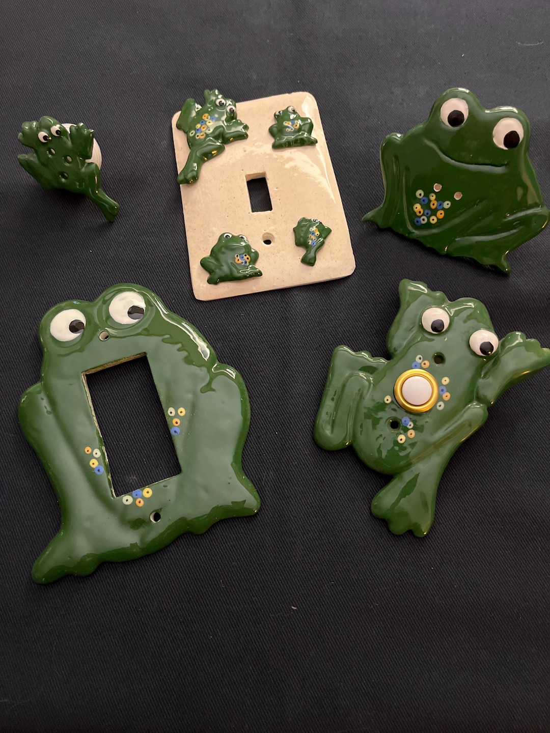 3D Frog Light Switch Cover: Hand-painted Ceramic Plate - Etsy