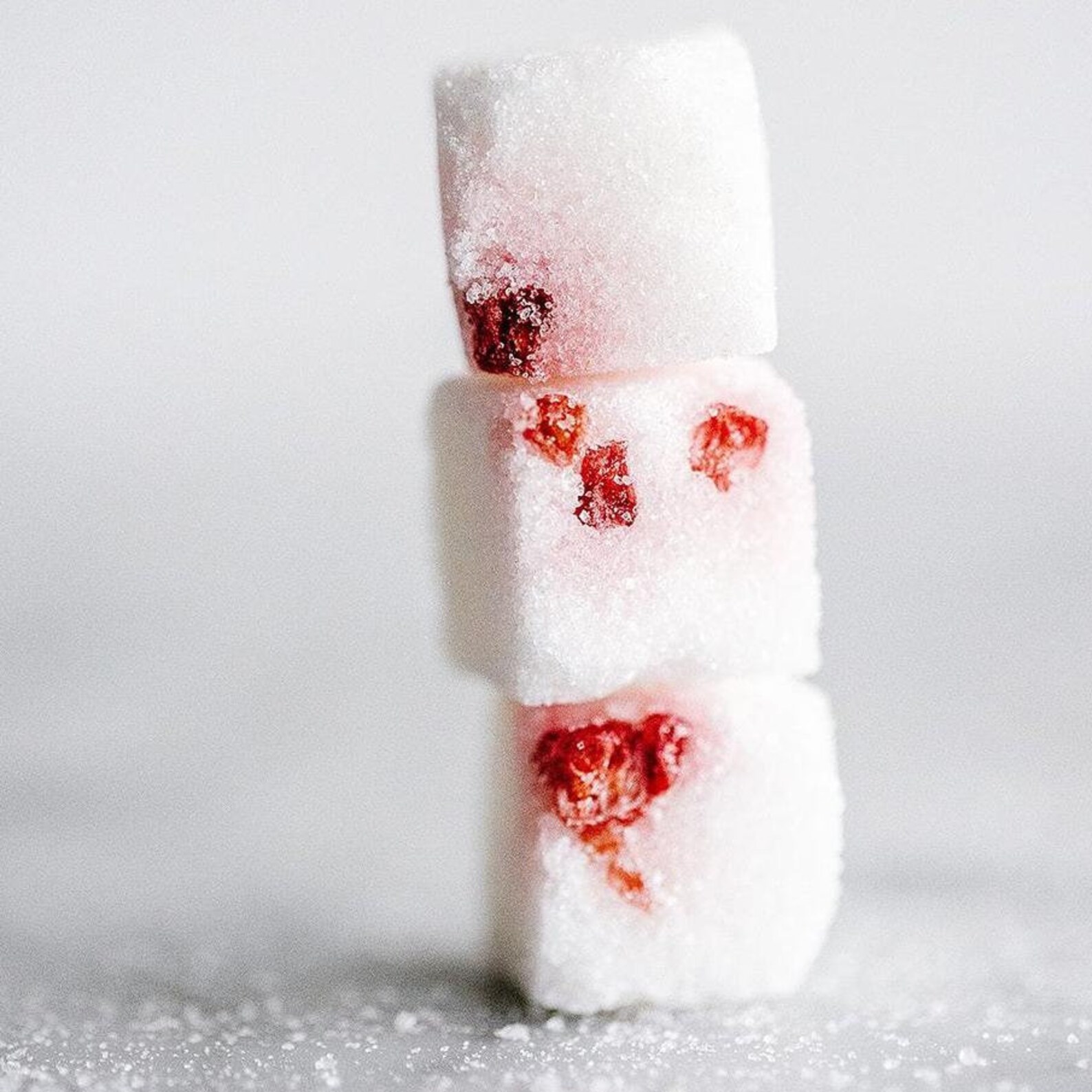 Raspberry Rendezvous: Mini Sugar Cube Delights- Champagne and Mimosa ...