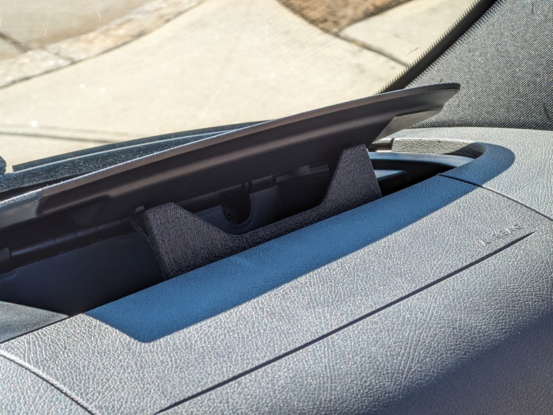 Mercedes Sprinter VS30 Dash Pocket Extender: More Storage, Cable ...