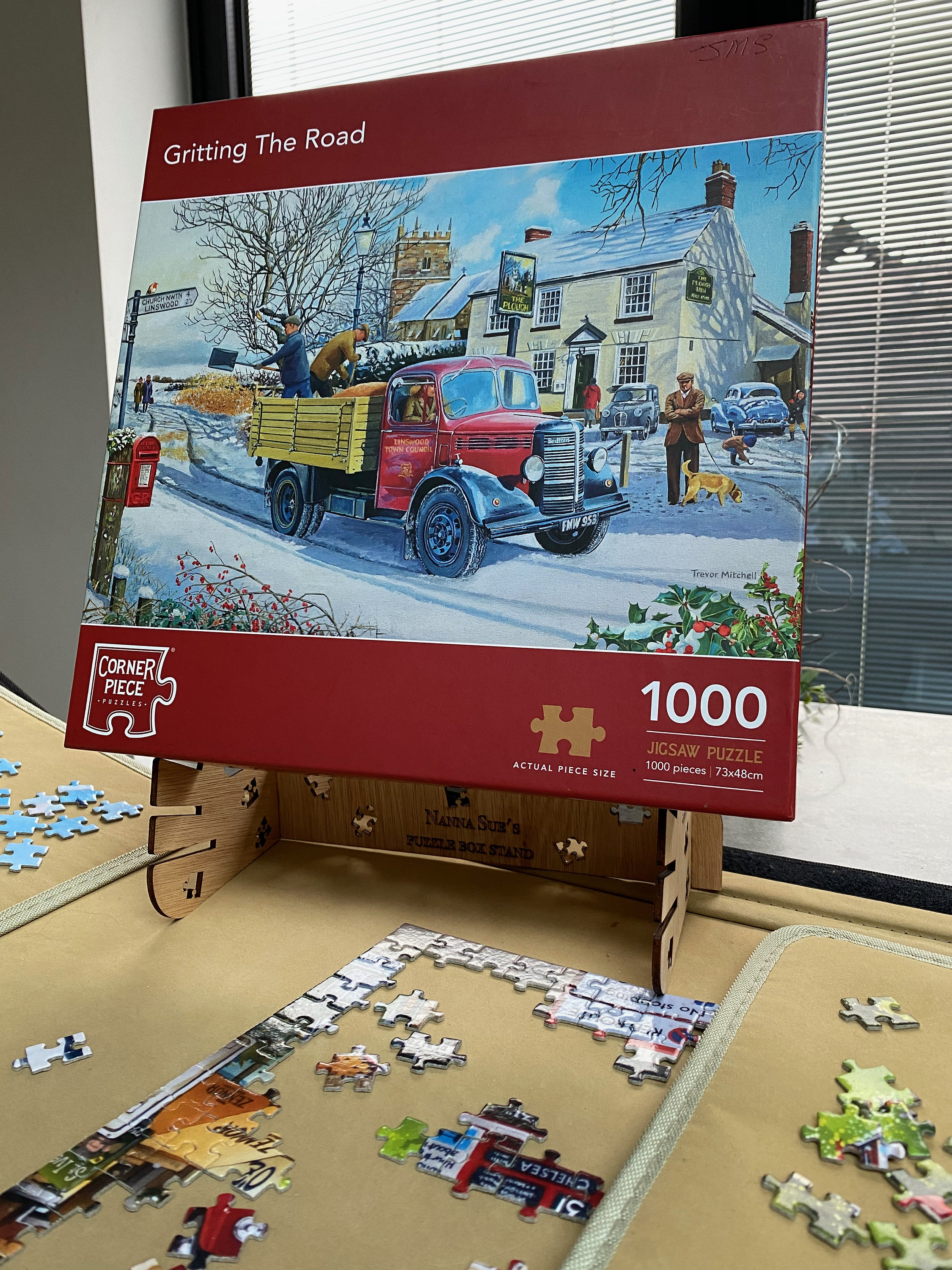 Personalised Jigsaw Box Stand. Quality Puzzle Box Lid Holder for Easy ...