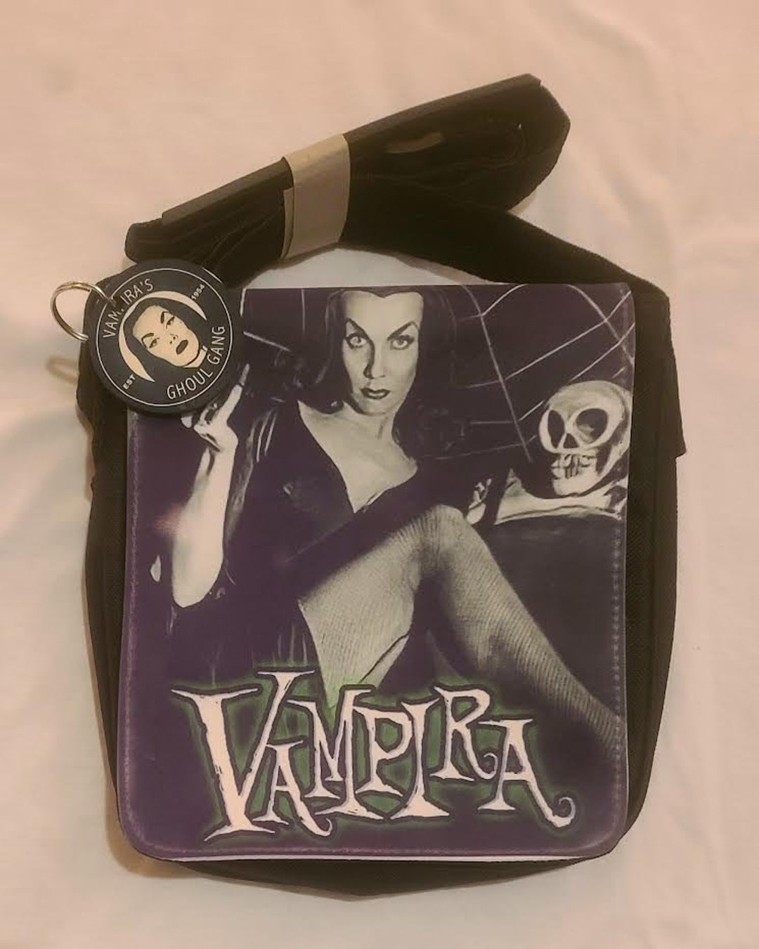 Vampira // Crossbody Should Bag // Horror Purse & Keychain - Etsy