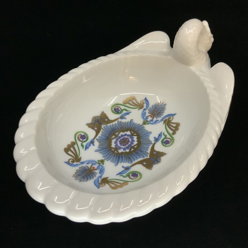 Vintage Ceramic Orient Express Elizabeth Arden Swan Shaped Trinket Soap ...