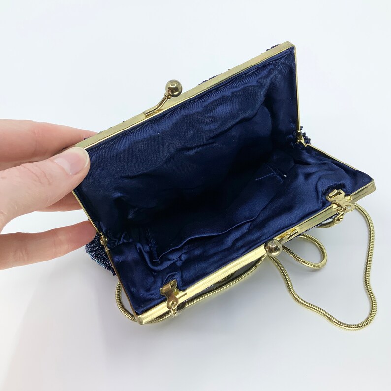 Vintage Art Deco Blue Beaded Clam Shell Shoulder Clutch Evening Purse ...