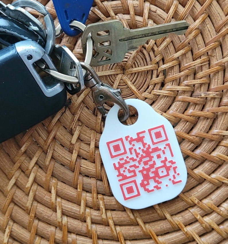QR Code Keychain, Custom Youtube QR Code, Custom Code Keychain ...