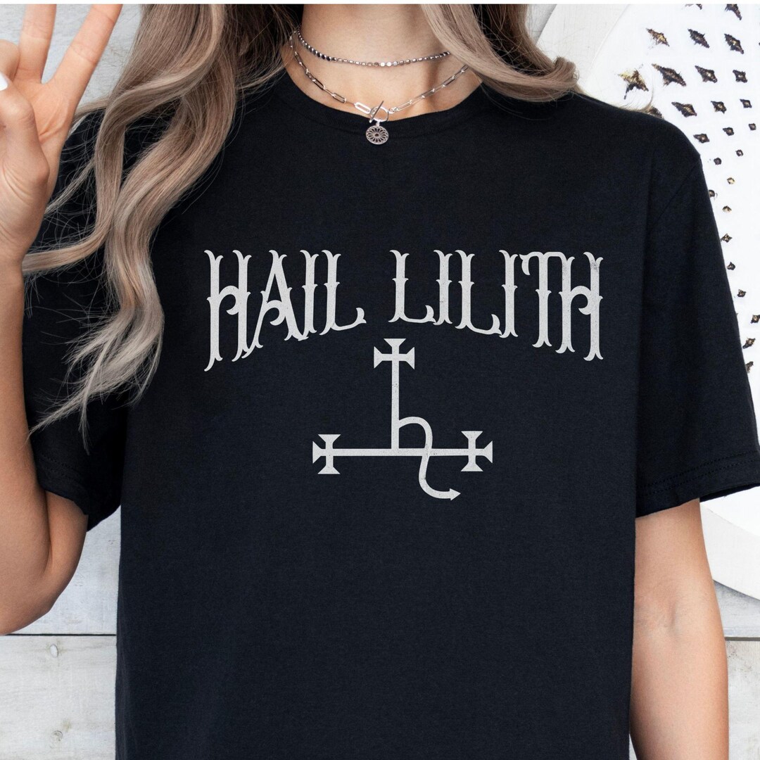 Goddess Lilith T-shirt, Goth Witchy Vibe Shirt, Feminist Tee-shirt ...