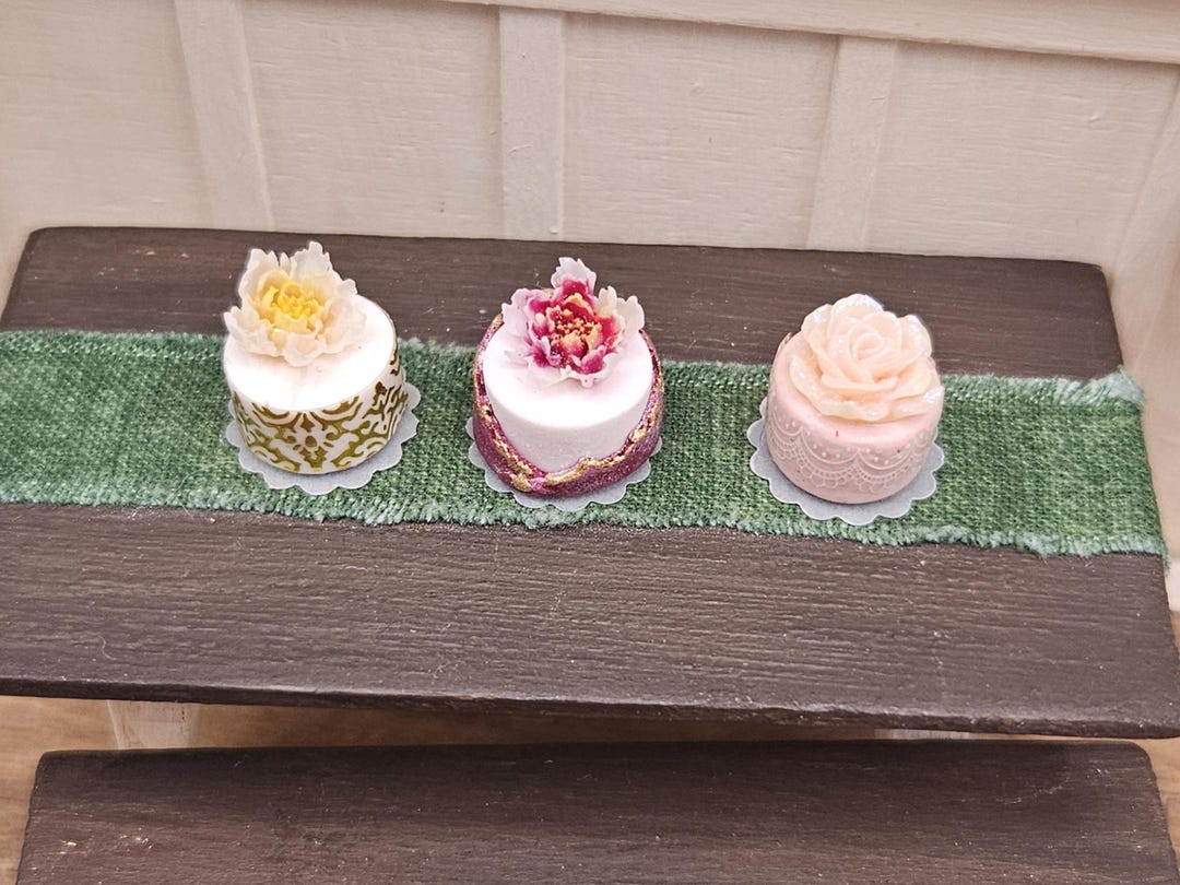 Half Scale Elegant Flower Cakes, 1:24 Cake - Etsy