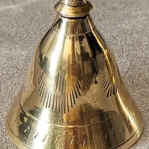 Vintage India Prayer Bells/ghanti for Pooja Set of 2 6 and 3 1/2 - Etsy