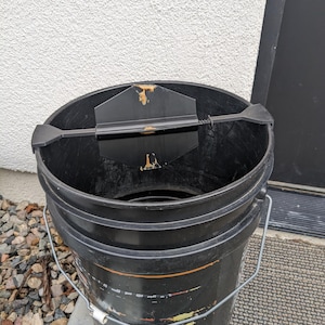The Best Rat Trap - Mouse/rat Trap for 5 Gallon Bucket - Auto Reseting ...