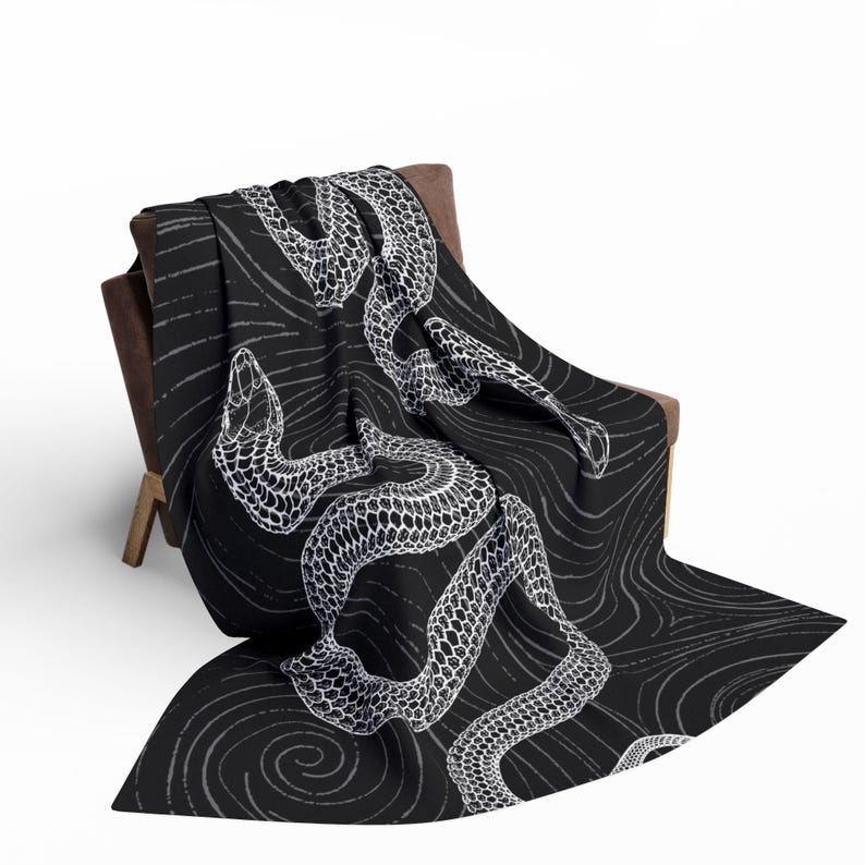 Snakes Arctic Fleece Blanket, Black White Reptile Serpent, Home Bedroom ...