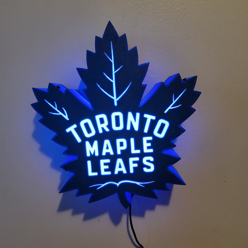 Maple Leaf Sign - Etsy