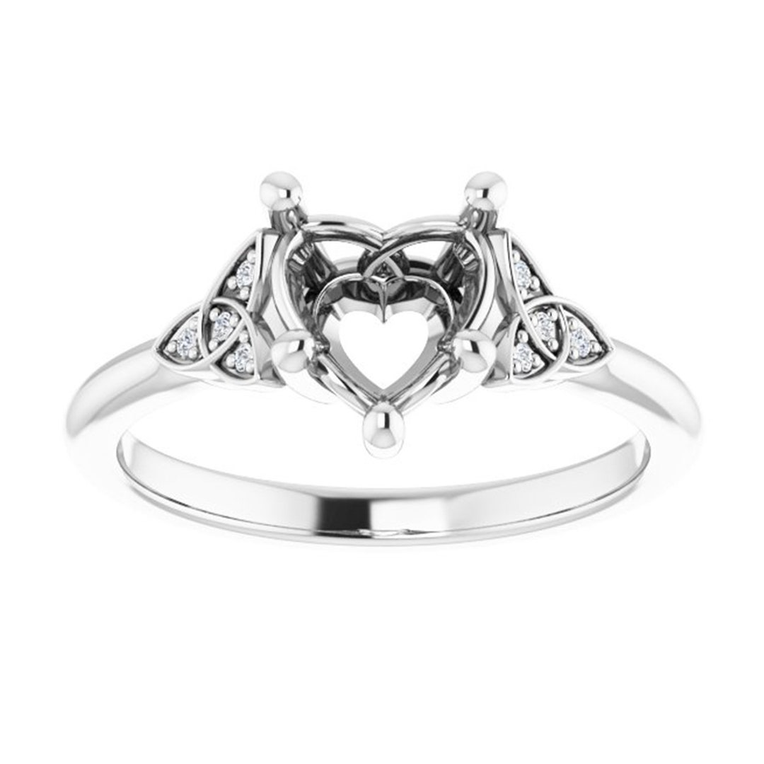 Celtic Knot Heart Mount Ring 14k White Gold, Trinity Heart Shape ...